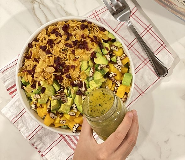 Ensalada de mango, cranberries y Corn Flakes | Kellogg's®